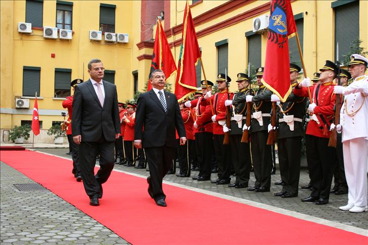 Turski ministar odbrane u posjeti Albaniji Turski ministar odbrane u posjeti Albaniji