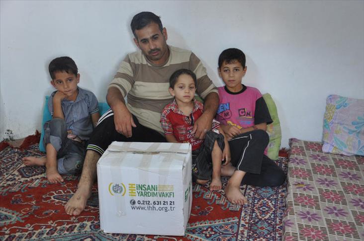 Food aid for Syrian families in Turkey