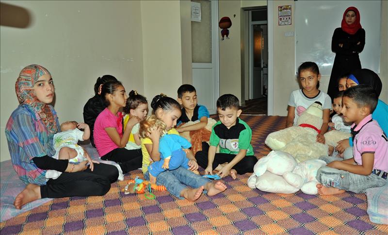 Woeful Ramadan of Syrian orphans