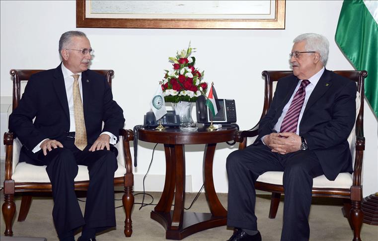 OIC chief Ihsanoglu visits Ramallah