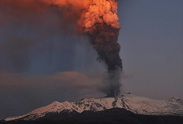 Italija: Proradio vulkan Etna na Siciliji
