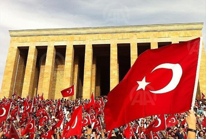 Turkey commemorates national hero