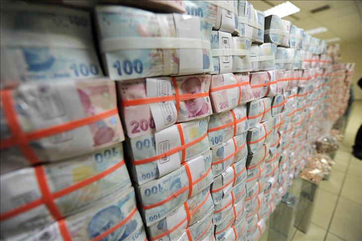 Turkey decreases its public debt