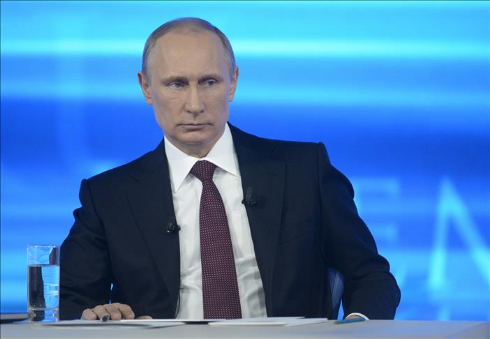 Putin slams US over Ukraine Putin slams US over Ukraine
