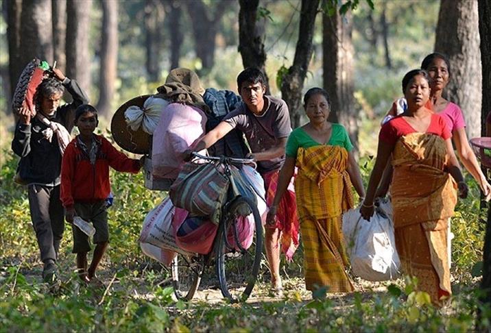India: Assam violence displaces more than 100,000