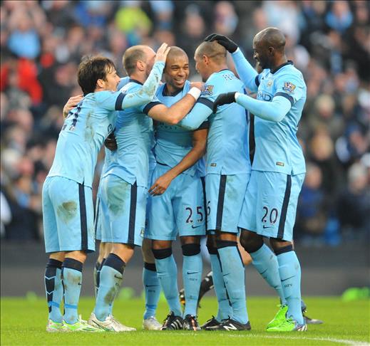 Football: Man City defender signs contract extension