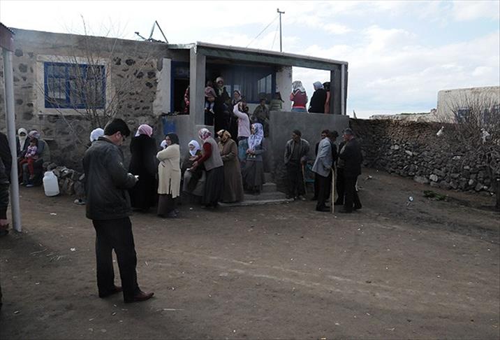 Family die of suspected food poisoning in east Turkey