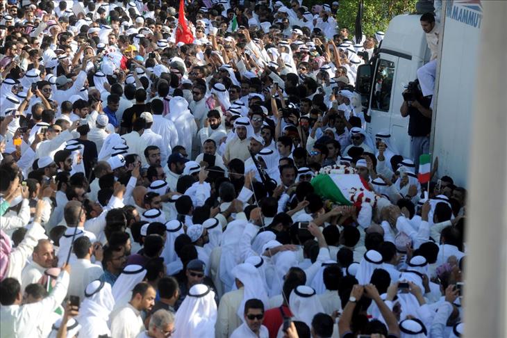 Kuwaiti Sunnis, Shias unite for Friday prayer after deadly attack