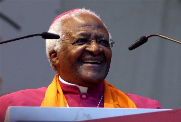 South Africas Tutu Admitted To Hospital For Infection