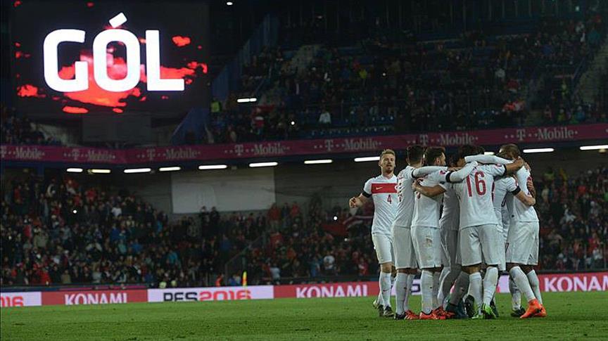 Football: Turkey take giant step for Euro 2016 playoffs