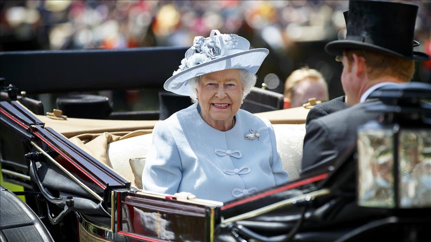 Chinese officials ‘very rude’, Queen Elizabeth says