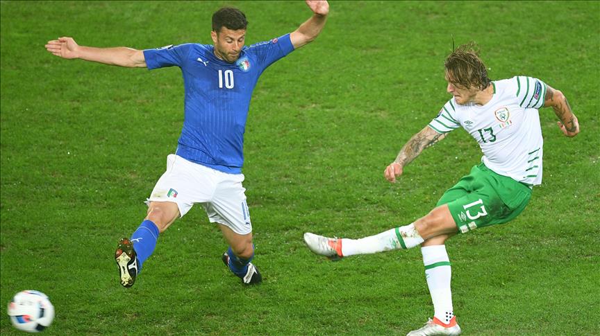 Euro 2016: Irish stun Italy to make knockout stages