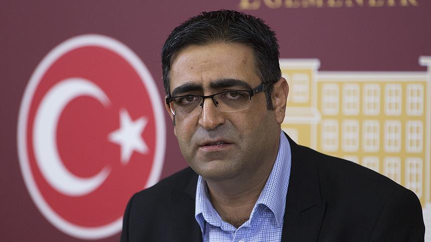 Turkish court releases opposition lawmaker