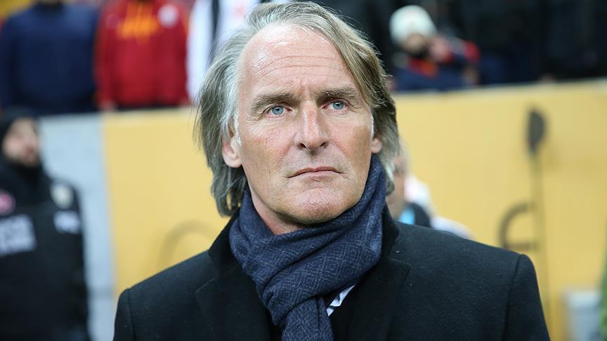 Turkish football club Galatasaray sacks Dutch manager