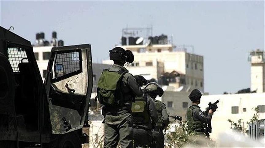 Israeli forces stage limited Gaza incursion
