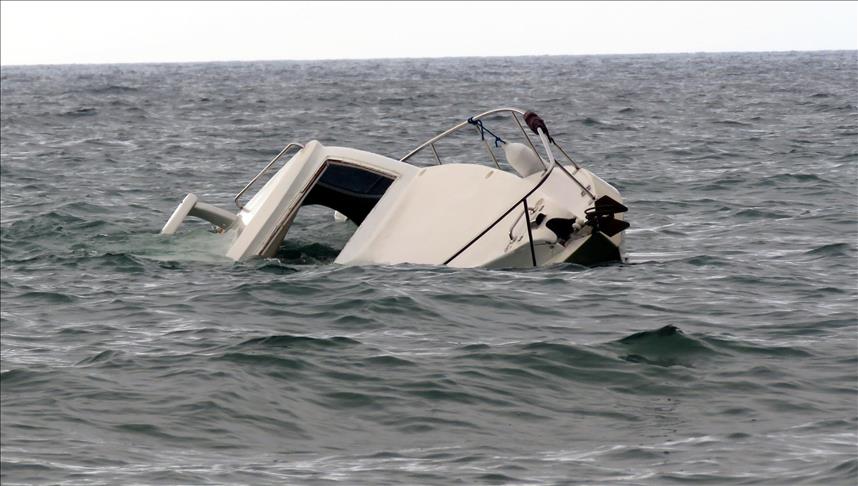 At least 10 dead dozens missing as boat sinks in Brazil