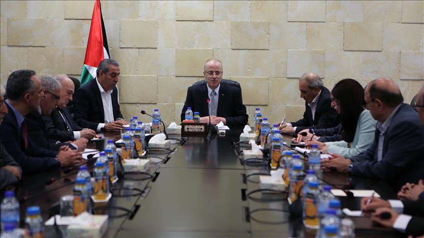 Palestinian PM in Gaza in run-up to political handover