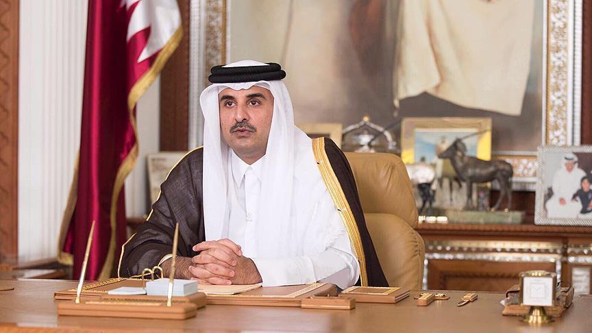 Qatari emir receives Omani interior minister in Doha