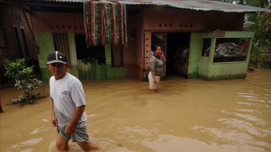 11 dead as cyclone hits Indonesia’s south