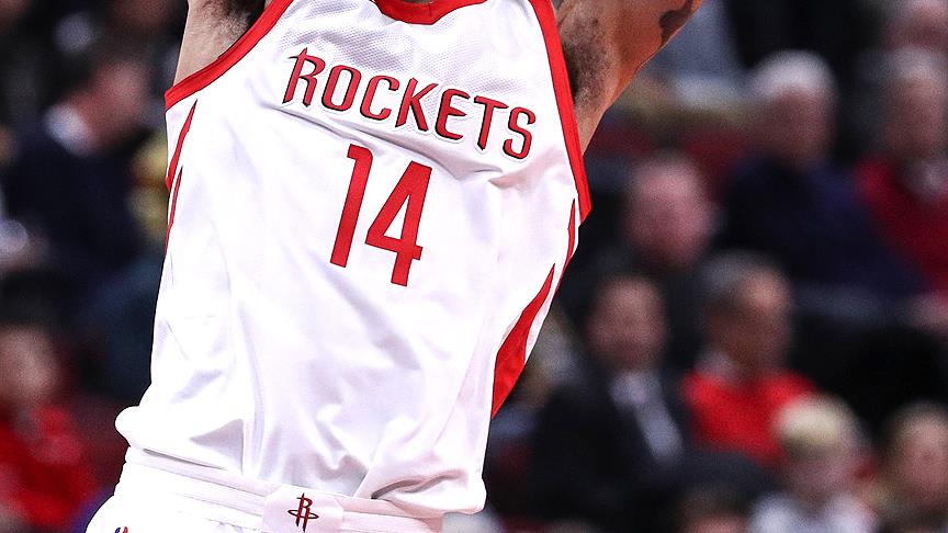 Rockets deplasman serisine galibiyetle başladı