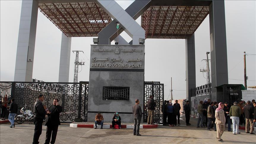 Cairo opens Rafah border for Gazans stranded in Egypt