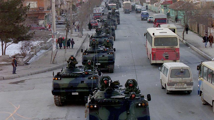 'Postmodern darbe' ekonomiyi de vurdu