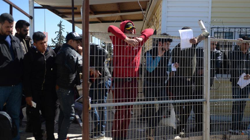 50 Syrian refugees in Turkey return home