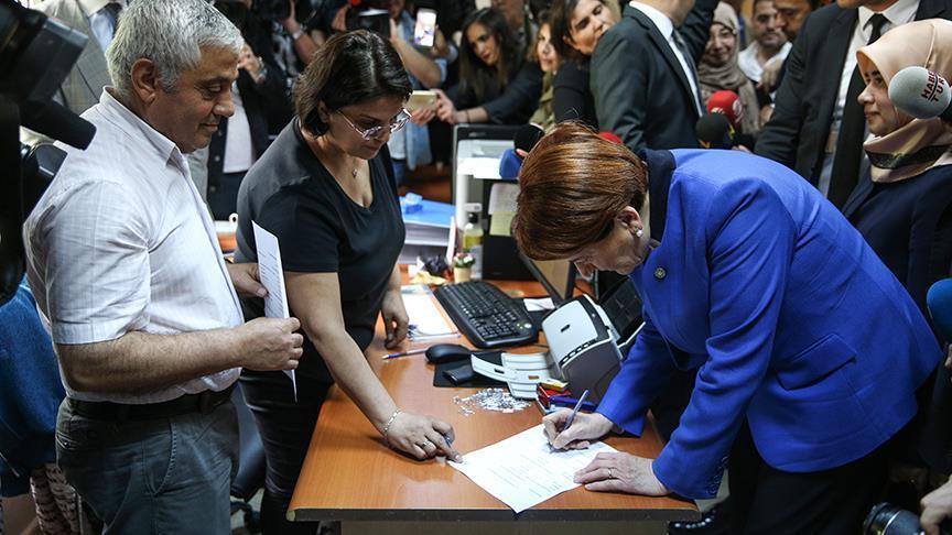 IYI Party head signs for candidacy in early election