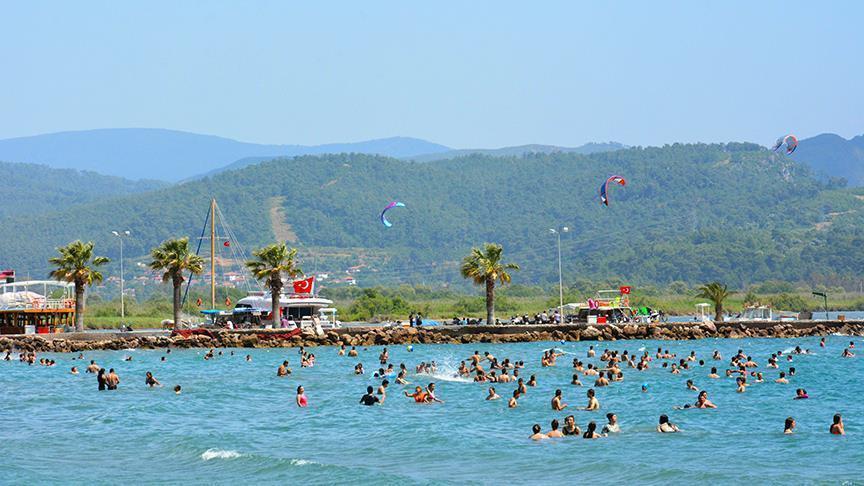 Turkey sees 25 pct rise in foreign visitors in Jan-July