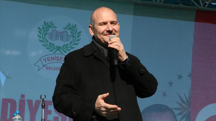 'Sizden hiç uzaklaşmadan buranın kalkınmasını sağladık'