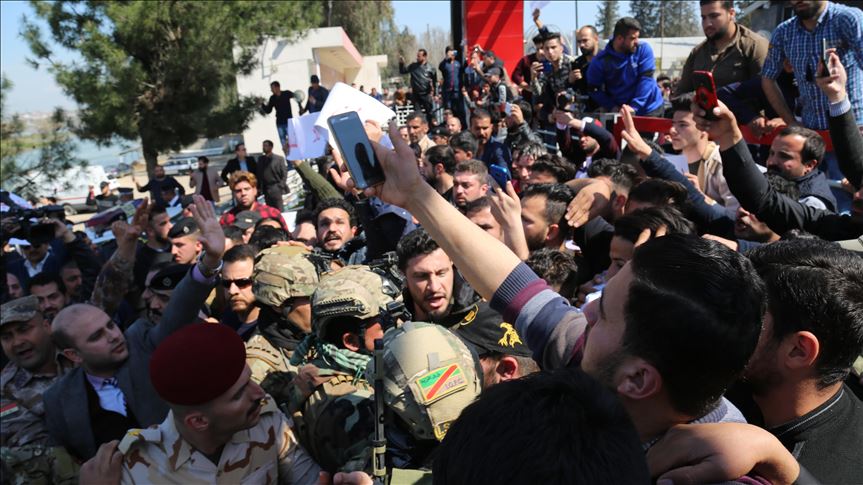 Iraqi official flees angry mob after ferryboat tragedy