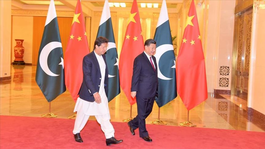 Pakistani PM meets Chinese president