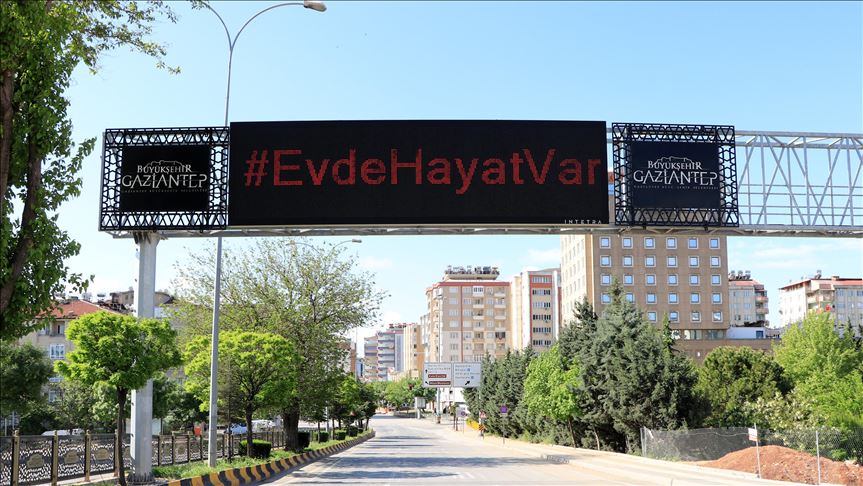 Kuçe û kolanên Riha, Enteb, Meletî û Meraşê vala man