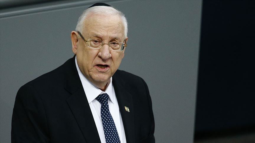 Israeli president visits Haredi rabbi amid virus surge