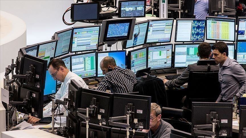 US stock market opens higher to recover from major losses