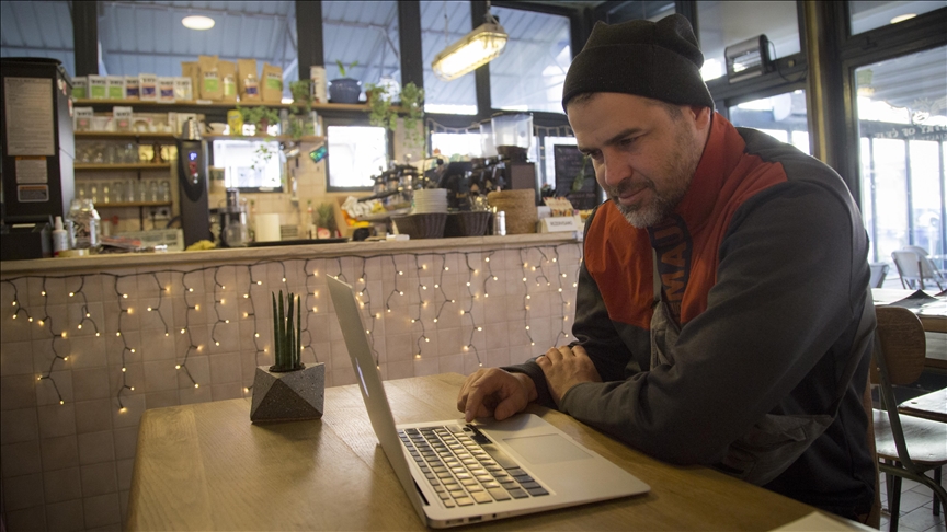 Poznati glumac Reshad Strik glasao za najbolje fotografije AA