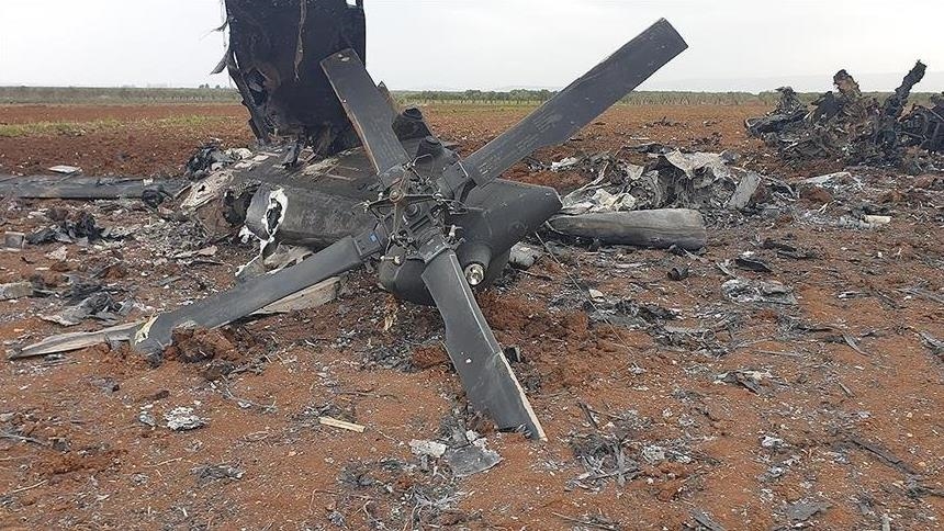 Anadolu Agency merekam puing-puing helikopter militer AS di Suriah ...