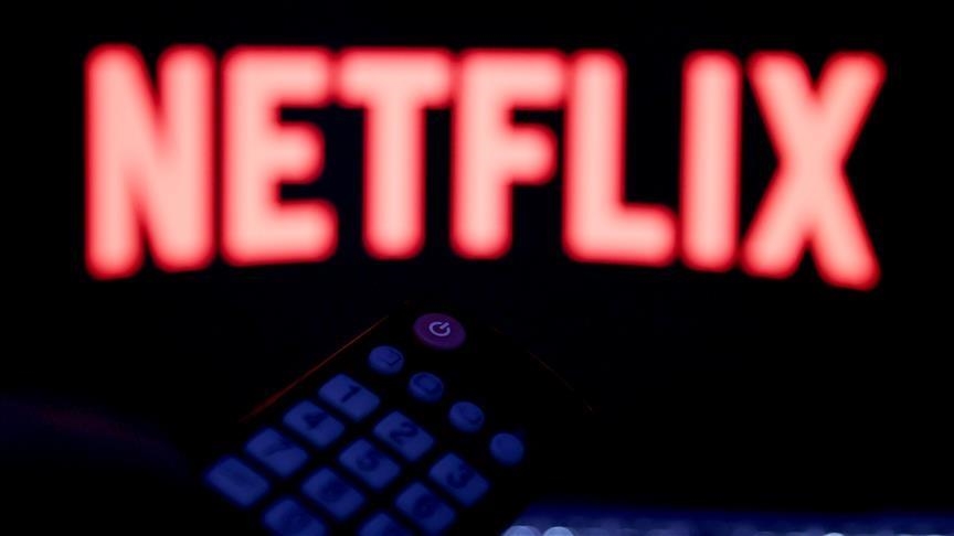 Netflix sees loss of subscribers for 1st time in more than decade