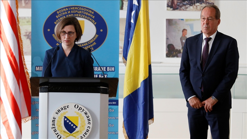 SAD će osigurati 23 miliona dolara za jačanje helikopterskih kapaciteta ...