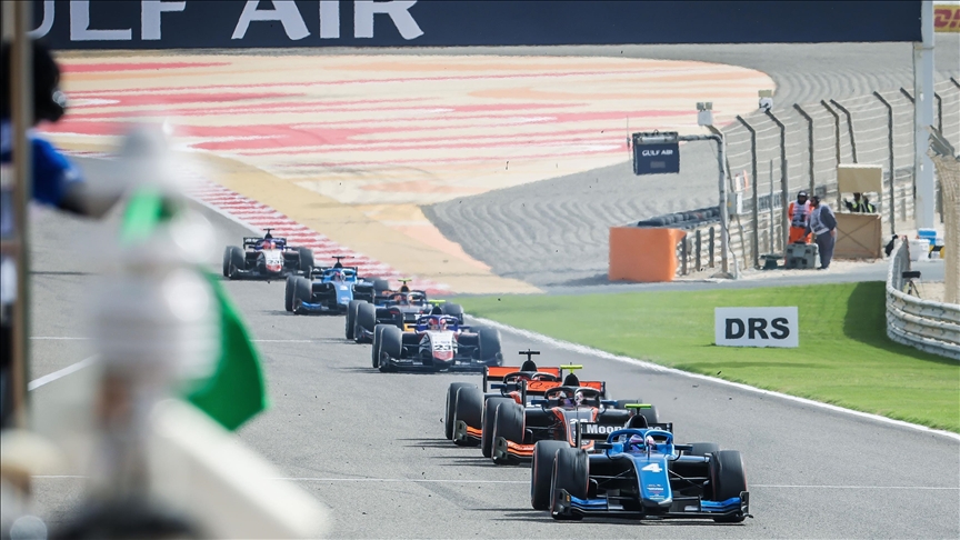 McLaren sign Formula 2 champion Oscar Piastri