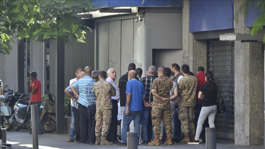 المصارف اللبنانية تستأنف العمل بعد أسبوع على الإغلاق