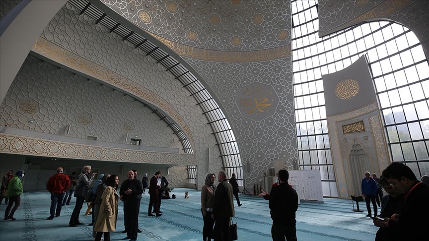 Almanya'daki camilerde 'Açık Kapı Günü' etkinliği düzenleniyor