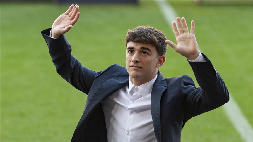 Barcelona midfielder Gavi wins Golden Boy award Barcelona midfielder Gavi wins Golden Boy award
