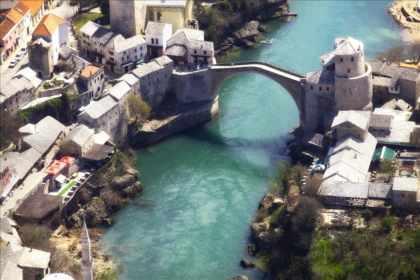 INFOGRAFIKA - Na današnji dan prije 29 godina srušen Stari most u Mostaru