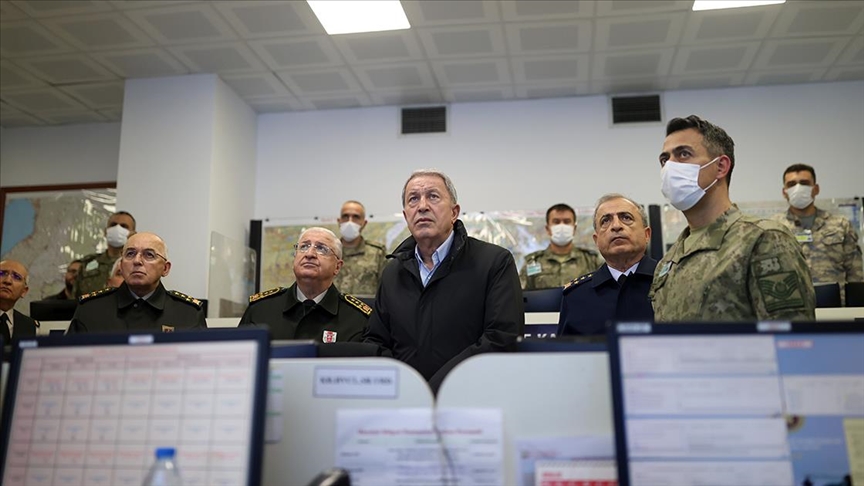 Bakan Akar, iki askerin şehit olmasının ardından TSK komuta kademesi ...