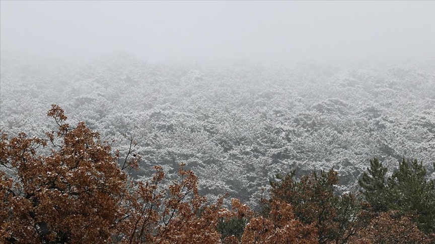 Yozgat'ın yüksek kesimlerine kar yağdı