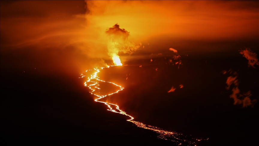 Havaji: Vulkan Mauna Loe nastavlja izbacivati lavu