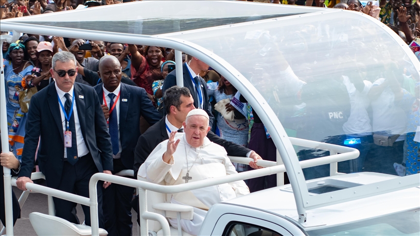 Le pape François entame une visite historique en RDC