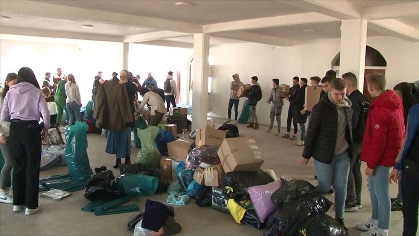 TK na nogama: Prikupljanje i sortiranje robe za unesrećene građane ...