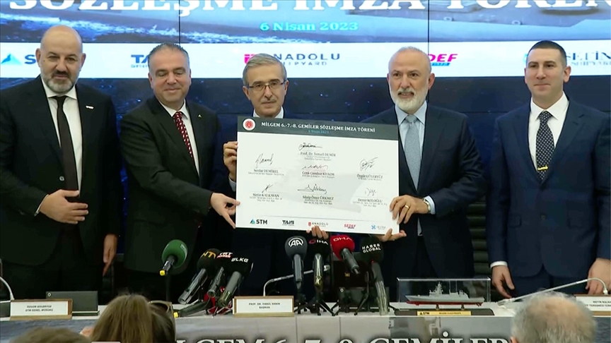 Deniz Kuvvetlerine 3 yeni fırkateyn için imzalar atıldı